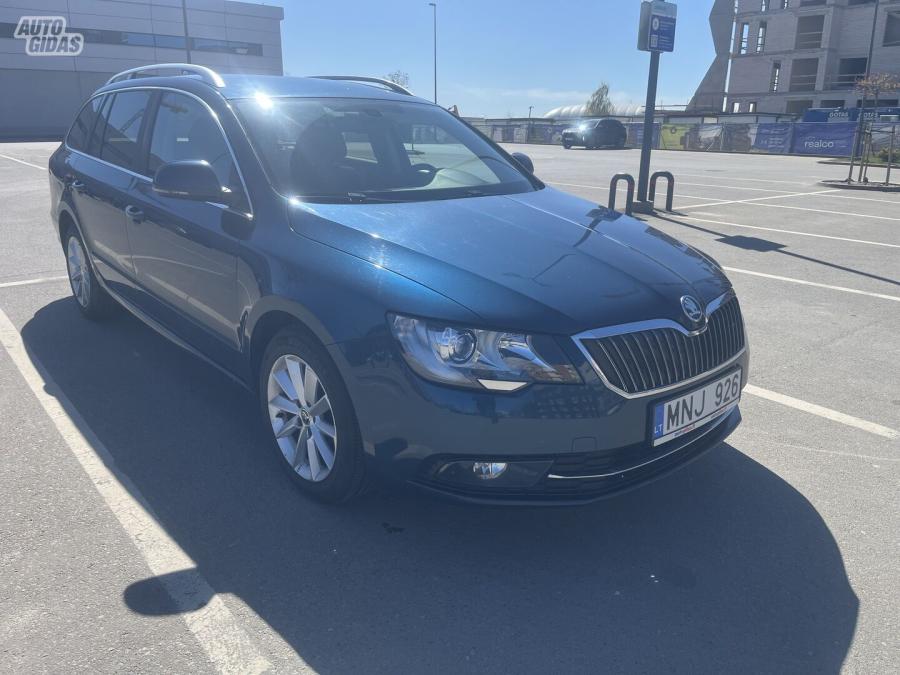 Blue Skoda SuperB 2014 in Vilnius, with an engine capacity of 2.00 L and mileage of 277 thousand km for 6200 €, photo 4 on AUTOMOTO.COM.LV
