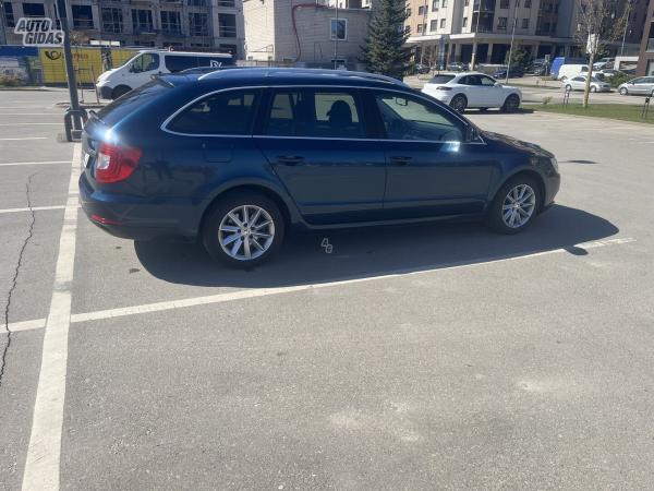 Zils Skoda SuperB 2014 Viļņa, ar dzinēja tilpumu 2.00 L un nobraukumu 277 tūkst. km par 6200 €, foto 10 vietnē AUTOMOTO.COM.LV
