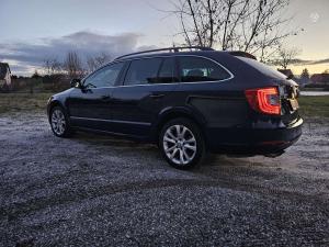 Blue Skoda SuperB 2015 in Radviliskis, with an engine capacity of 1.97 L and mileage of 300 thousand km for 6600 €, photo 4 on AUTOMOTO.COM.LV