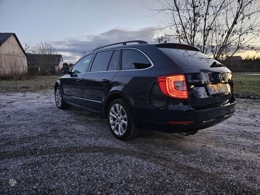 Blue Skoda SuperB 2015 in Radviliskis, with an engine capacity of 1.97 L and mileage of 300 thousand km for 6600 €, photo 5 on AUTOMOTO.COM.LV