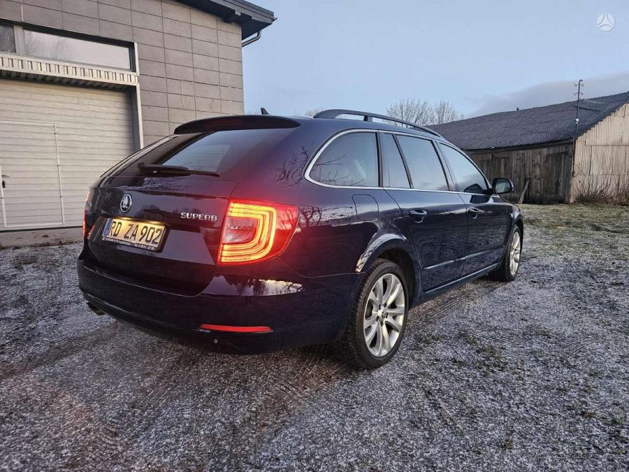 Blue Skoda SuperB 2015 in Radviliskis, with an engine capacity of 1.97 L and mileage of 300 thousand km for 6600 €, photo 8 on AUTOMOTO.COM.LV