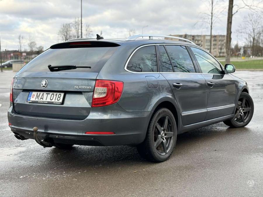 Blue Skoda SuperB 2015 in Ukmerge, with an engine capacity of 1.97 L and mileage of 358 thousand km for 6600 €, photo 4 on AUTOMOTO.COM.LV