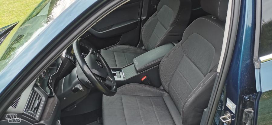 Blue Skoda SuperB 2015 in Siauliai, with an engine capacity of 1.60 L and mileage of 272 thousand km for 10100 €, photo 13 on AUTOMOTO.COM.LV