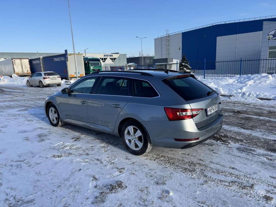 Zils Skoda SuperB 2016 Viļņa, ar dzinēja tilpumu 1.60 L un nobraukumu 334 tūkst. km par 8100 €, foto 1 vietnē AUTOMOTO.COM.LV