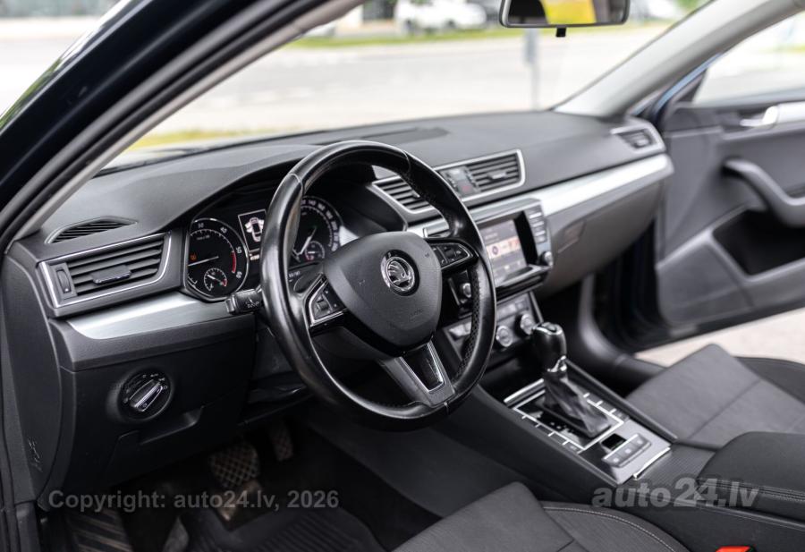 Zils Skoda SuperB 2016 Tallina, ar dzinēja tilpumu 2.00 L un nobraukumu 398 tūkst. km par 7490 €, foto 15 vietnē AUTOMOTO.COM.LV