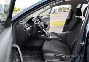 Zils Skoda SuperB 2016 Tallina, ar dzinēja tilpumu 2.00 L un nobraukumu 398 tūkst. km par 7490 €, foto 16 vietnē AUTOMOTO.COM.LV