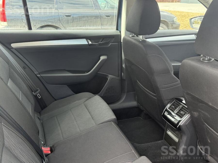 Blue Skoda SuperB 2016 in Riga, with an engine capacity of 1.60 L and mileage of 316 thousand km for 7590 €, photo 12 on AUTOMOTO.COM.LV