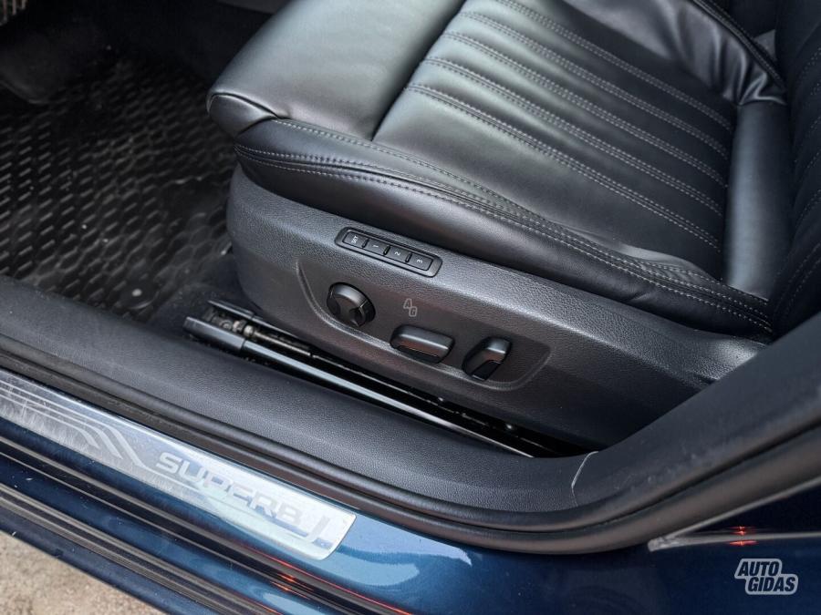 Blue Skoda SuperB 2016 in Vilnius, with an engine capacity of 2.00 L and mileage of 285 thousand km for 11800 €, photo 25 on AUTOMOTO.COM.LV