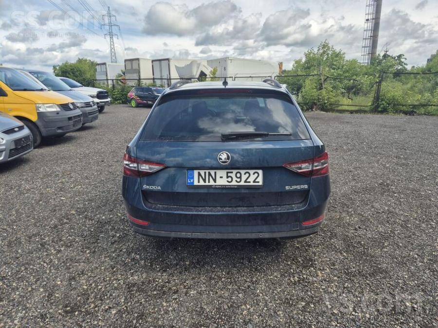 Zils Skoda SuperB 2017 Rīga, ar dzinēja tilpumu 1.60 L un nobraukumu 209 tūkst. km par 12490 €, foto 7 vietnē AUTOMOTO.COM.LV