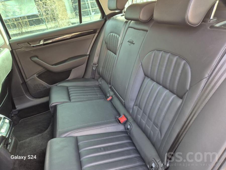 Zils Skoda SuperB 2017 Rīga, ar dzinēja tilpumu 2.00 L un nobraukumu 228 tūkst. km par 12800 €, foto 12 vietnē AUTOMOTO.COM.LV