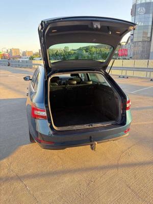 Blue Skoda SuperB 2017 in Vilnius, with an engine capacity of 1.97 L and mileage of 352 thousand km for 8500 €, photo 11 on AUTOMOTO.COM.LV