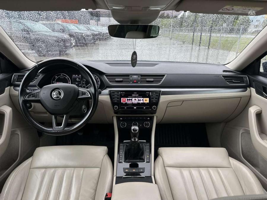 Zils Skoda SuperB 2017 Šauļi, ar dzinēja tilpumu 1.97 L un nobraukumu 139 tūkst. km par 13500 €, foto 14 vietnē AUTOMOTO.COM.LV