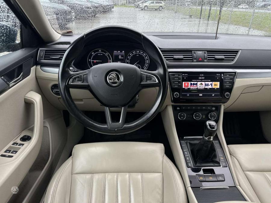 Zils Skoda SuperB 2017 Šauļi, ar dzinēja tilpumu 1.97 L un nobraukumu 139 tūkst. km par 13500 €, foto 15 vietnē AUTOMOTO.COM.LV