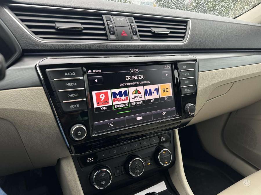 Zils Skoda SuperB 2017 Šauļi, ar dzinēja tilpumu 1.97 L un nobraukumu 139 tūkst. km par 13500 €, foto 24 vietnē AUTOMOTO.COM.LV