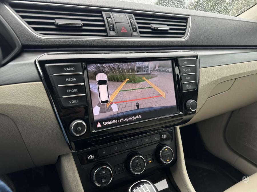Zils Skoda SuperB 2017 Šauļi, ar dzinēja tilpumu 1.97 L un nobraukumu 139 tūkst. km par 13500 €, foto 25 vietnē AUTOMOTO.COM.LV