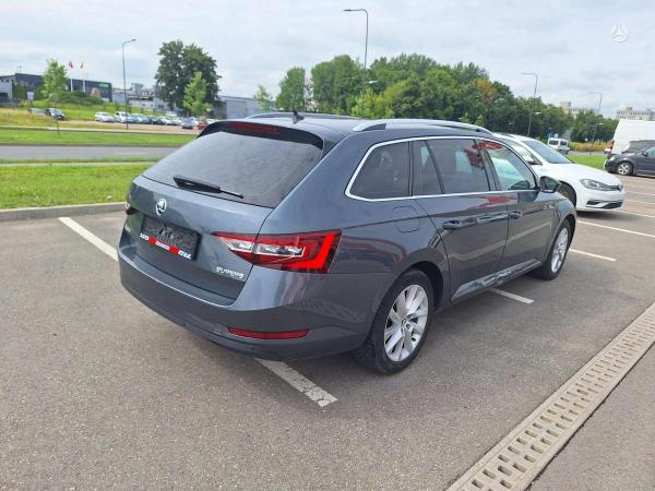 Blue Skoda SuperB 2017 in Kaunas, with an engine capacity of 1.60 L and mileage of 237 thousand km for 11700 €, photo 3 on AUTOMOTO.COM.LV