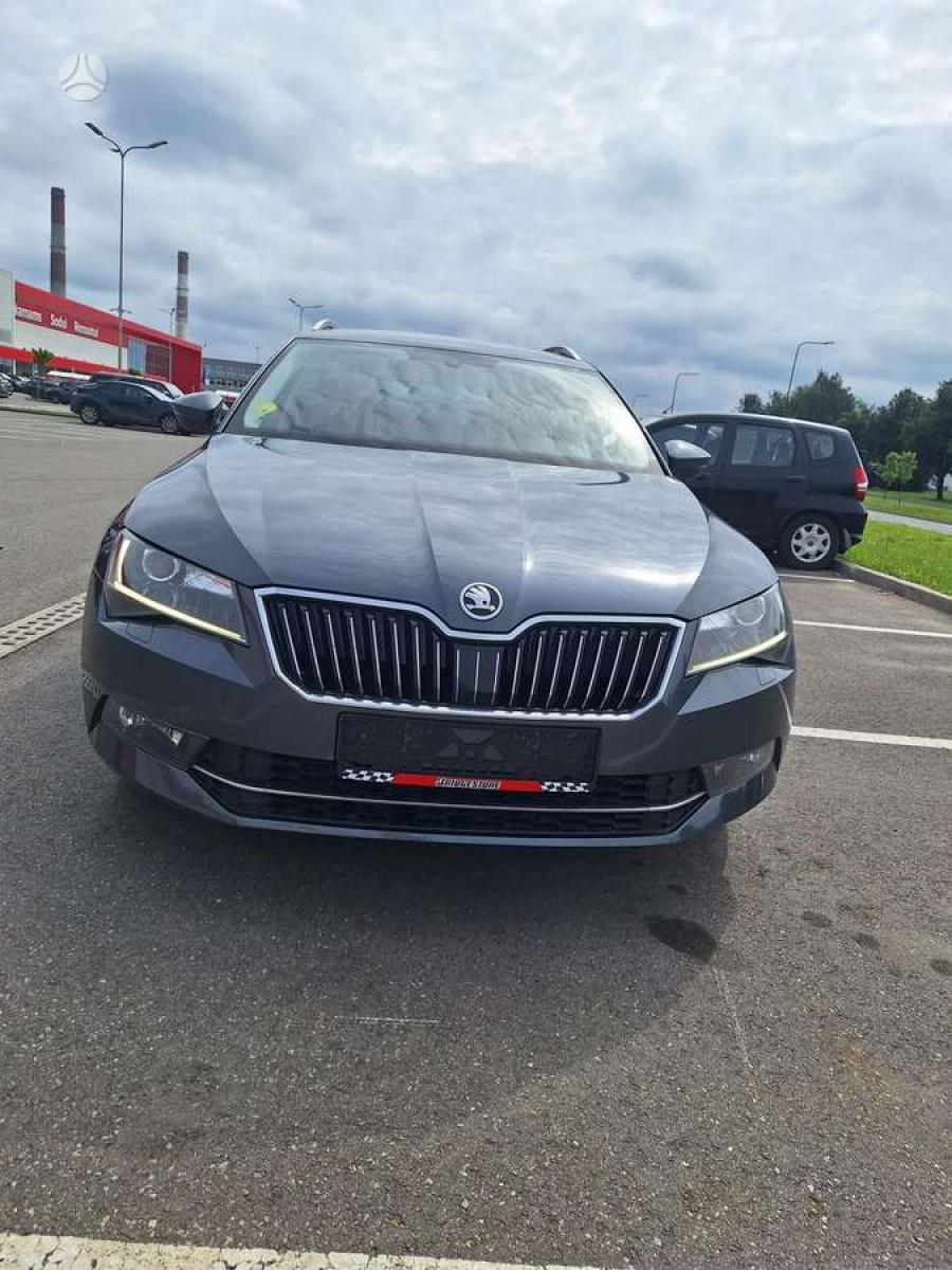 Zils Skoda SuperB 2017 Kauņa, ar dzinēja tilpumu 1.60 L un nobraukumu 237 tūkst. km par 11700 €, foto 10 vietnē AUTOMOTO.COM.LV