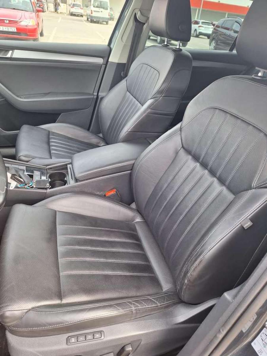 Zils Skoda SuperB 2017 Kauņa, ar dzinēja tilpumu 1.60 L un nobraukumu 237 tūkst. km par 11700 €, foto 14 vietnē AUTOMOTO.COM.LV