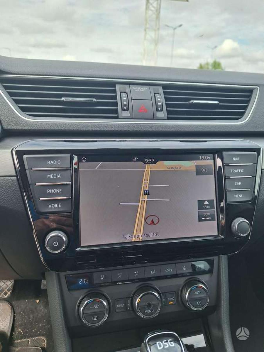 Zils Skoda SuperB 2017 Kauņa, ar dzinēja tilpumu 1.60 L un nobraukumu 237 tūkst. km par 11700 €, foto 19 vietnē AUTOMOTO.COM.LV