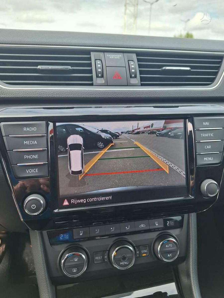 Zils Skoda SuperB 2017 Kauņa, ar dzinēja tilpumu 1.60 L un nobraukumu 237 tūkst. km par 11700 €, foto 22 vietnē AUTOMOTO.COM.LV