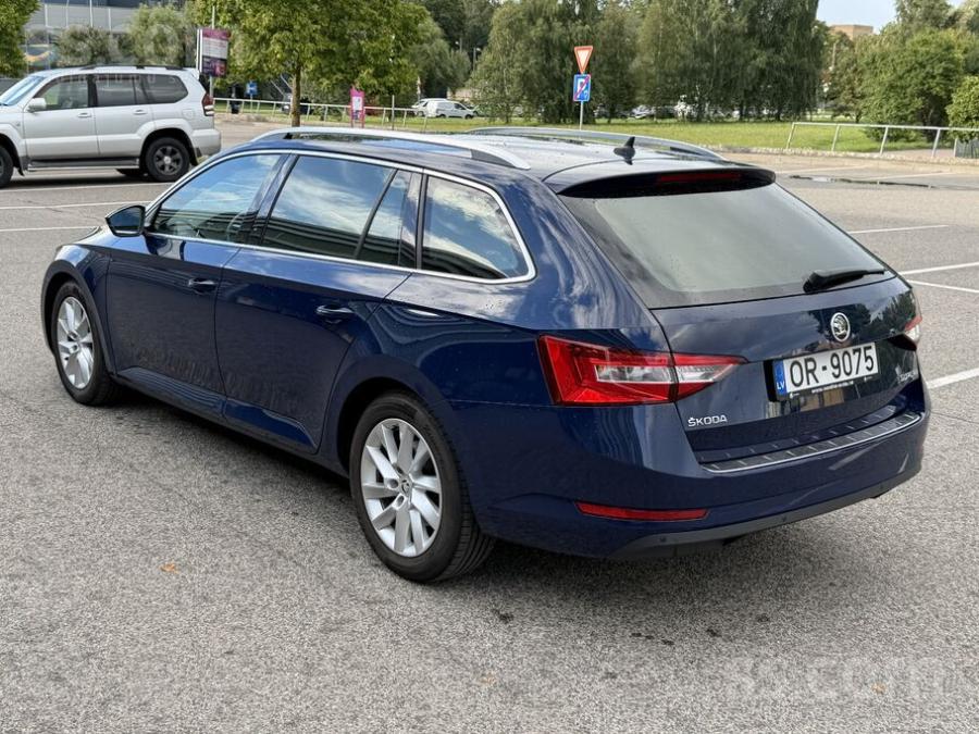 Blue Skoda SuperB 2017 in Riga, with an engine capacity of 1.50 L and mileage of 173 thousand km for 11900 €, photo 4 on AUTOMOTO.COM.LV