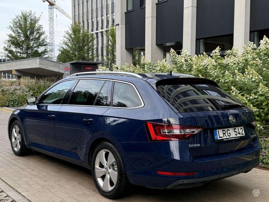 Blue Skoda SuperB 2017 in Vilnius, with an engine capacity of 1.97 L and mileage of 228 thousand km for 10800 €, photo 6 on AUTOMOTO.COM.LV