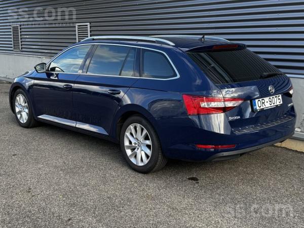 Zils Skoda SuperB 2017 Rīga, ar dzinēja tilpumu 1.40 L un nobraukumu 173 tūkst. km par 11900 €, foto 4 vietnē AUTOMOTO.COM.LV