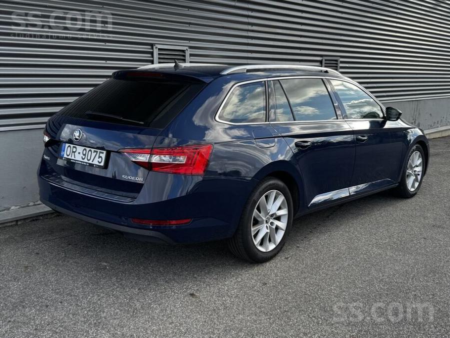 Blue Skoda SuperB 2017 in Riga, with an engine capacity of 1.40 L and mileage of 173 thousand km for 11900 €, photo 6 on AUTOMOTO.COM.LV