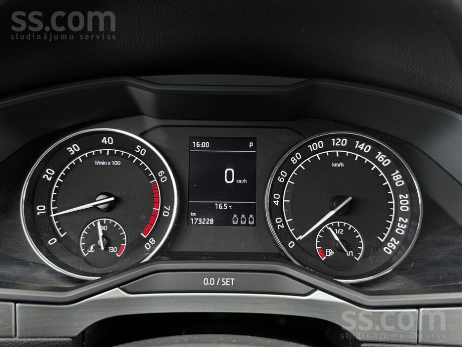 Blue Skoda SuperB 2017 in Riga, with an engine capacity of 1.40 L and mileage of 173 thousand km for 11900 €, photo 16 on AUTOMOTO.COM.LV