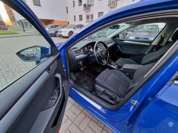 Blue Skoda SuperB 2018 in Vilnius, with an engine capacity of 1.60 L and mileage of 286 thousand km for 8450 €, photo 9 on AUTOMOTO.COM.LV