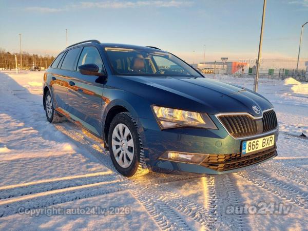 Zils Skoda SuperB 2018 Tallina, ar dzinēja tilpumu 2.00 L un nobraukumu 291 tūkst. km par 12500 €, foto 5 vietnē AUTOMOTO.COM.LV