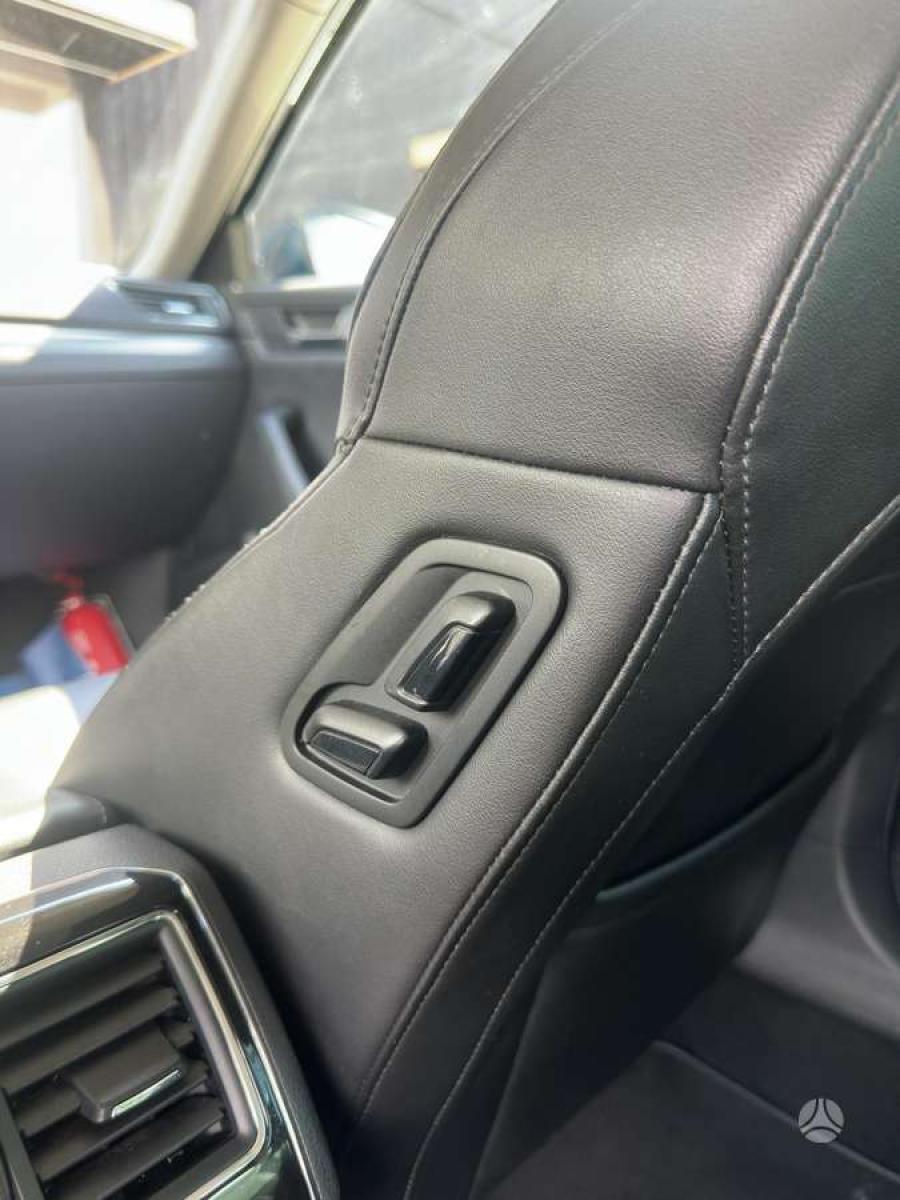 Blue Skoda SuperB 2018 in Siauliai, with an engine capacity of 1.60 L and mileage of 234 thousand km for 11200 €, photo 25 on AUTOMOTO.COM.LV