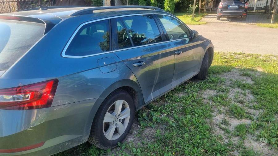 Zils Skoda SuperB 2018 Šauļi, ar dzinēja tilpumu 1.60 L un nobraukumu 290 tūkst. km par 6700 €, foto 4 vietnē AUTOMOTO.COM.LV