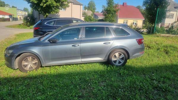Blue Skoda SuperB 2018 in Siauliai, with an engine capacity of 1.60 L and mileage of 290 thousand km for 6700 €, photo 5 on AUTOMOTO.COM.LV