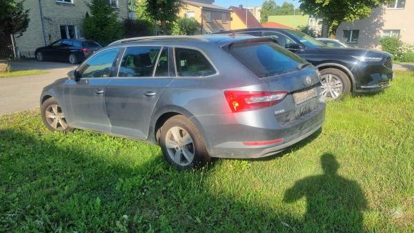 Blue Skoda SuperB 2018 in Siauliai, with an engine capacity of 1.60 L and mileage of 290 thousand km for 6700 €, photo 6 on AUTOMOTO.COM.LV