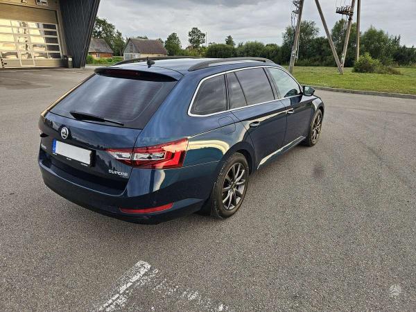 Blue Skoda SuperB 2018 in Kursenai, with an engine capacity of 1.40 L and mileage of 203 thousand km for 14000 €, photo 4 on AUTOMOTO.COM.LV