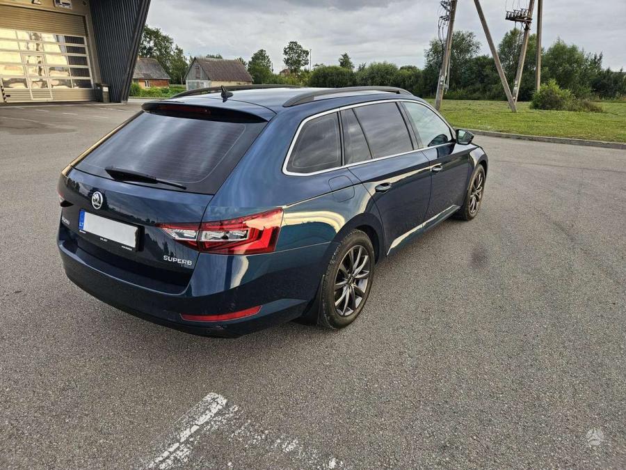 Blue Skoda SuperB 2018 in Kursenai, with an engine capacity of 1.40 L and mileage of 203 thousand km for 14000 €, photo 4 on AUTOMOTO.COM.LV