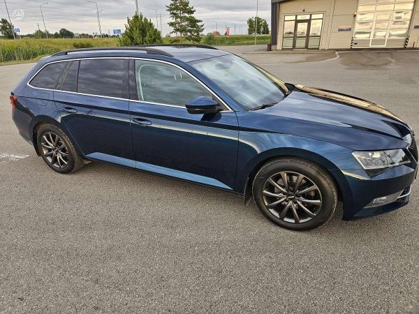 Blue Skoda SuperB 2018 in Kursenai, with an engine capacity of 1.40 L and mileage of 203 thousand km for 14000 €, photo 5 on AUTOMOTO.COM.LV