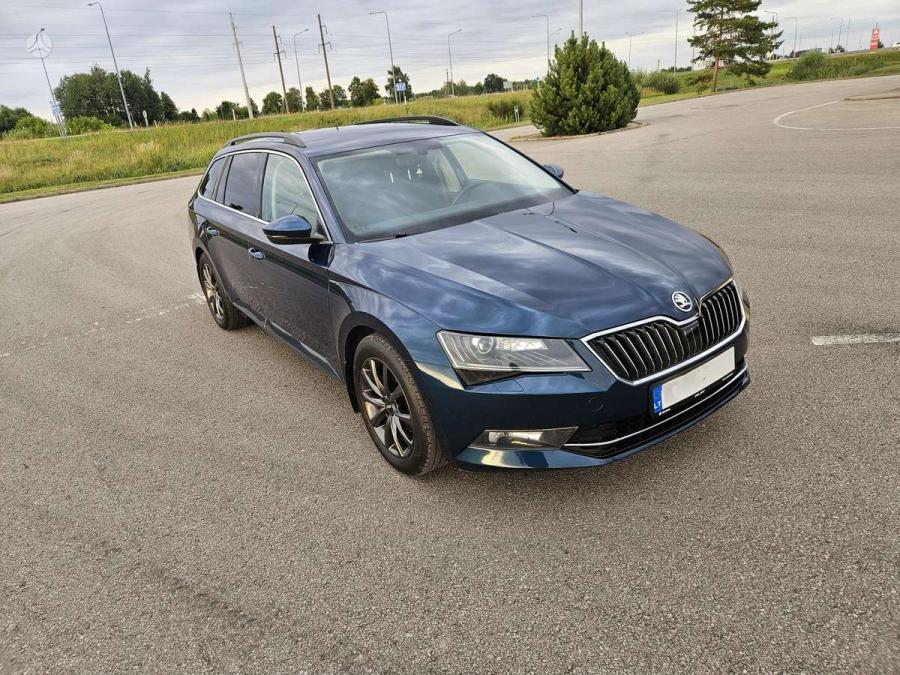 Blue Skoda SuperB 2018 in Kursenai, with an engine capacity of 1.40 L and mileage of 203 thousand km for 14000 €, photo 6 on AUTOMOTO.COM.LV