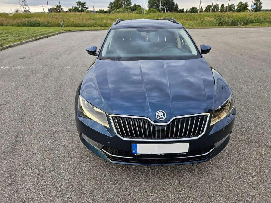 Blue Skoda SuperB 2018 in Kursenai, with an engine capacity of 1.40 L and mileage of 203 thousand km for 14000 €, photo 7 on AUTOMOTO.COM.LV