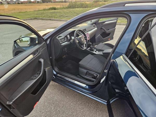 Blue Skoda SuperB 2018 in Kursenai, with an engine capacity of 1.40 L and mileage of 203 thousand km for 14000 €, photo 8 on AUTOMOTO.COM.LV