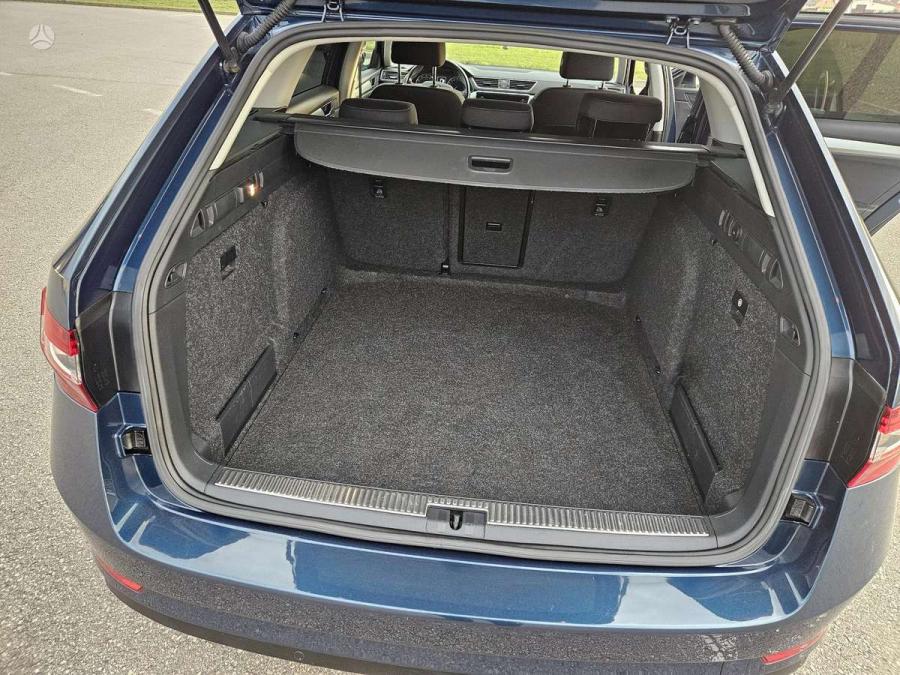 Blue Skoda SuperB 2018 in Kursenai, with an engine capacity of 1.40 L and mileage of 203 thousand km for 14000 €, photo 13 on AUTOMOTO.COM.LV