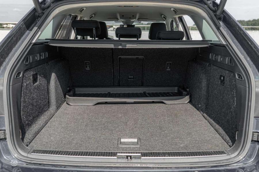 Blue Skoda SuperB 2019 in Vilnius, with an engine capacity of 1.60 L and mileage of 214 thousand km for 12000 €, photo 23 on AUTOMOTO.COM.LV
