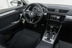 Blue Skoda SuperB 2019 in Vilnius, with an engine capacity of 1.60 L and mileage of 214 thousand km for 12000 €, photo 38 on AUTOMOTO.COM.LV