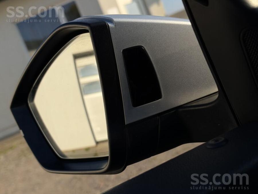 Zils Skoda SuperB 2019 Tukums, ar dzinēja tilpumu 2.00 L un nobraukumu 263 tūkst. km par 16890 €, foto 19 vietnē AUTOMOTO.COM.LV