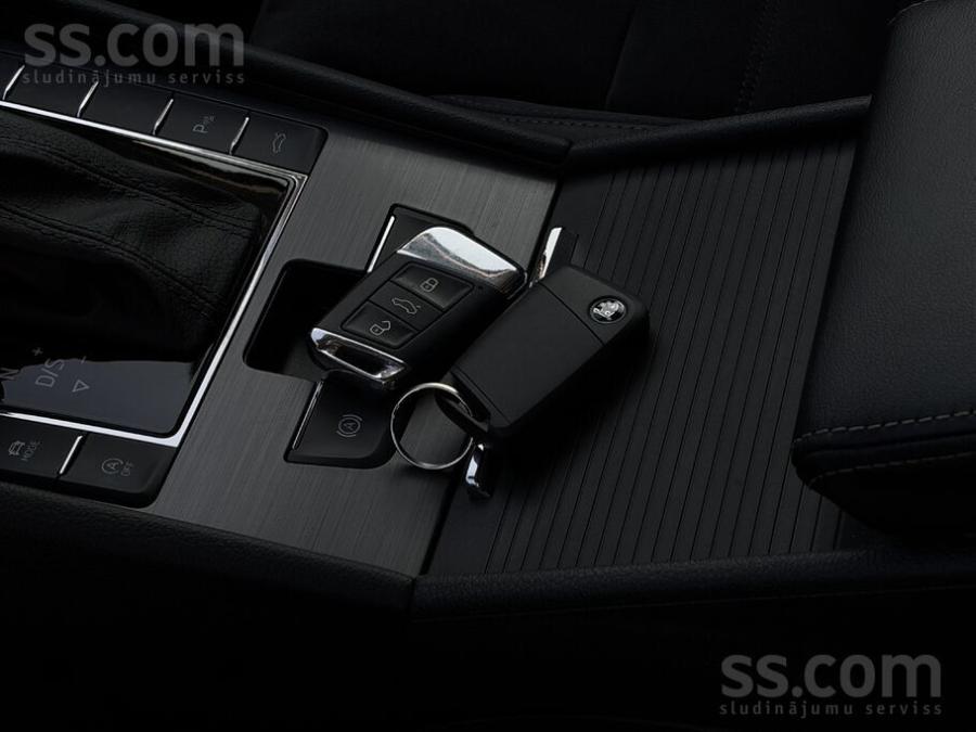 Zils Skoda SuperB 2019 Tukums, ar dzinēja tilpumu 2.00 L un nobraukumu 263 tūkst. km par 16890 €, foto 31 vietnē AUTOMOTO.COM.LV