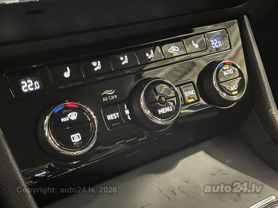 Zils Skoda SuperB 2020 Tallina, ar dzinēja tilpumu 2.00 L un nobraukumu 250 tūkst. km par 12900 €, foto 10 vietnē AUTOMOTO.COM.LV