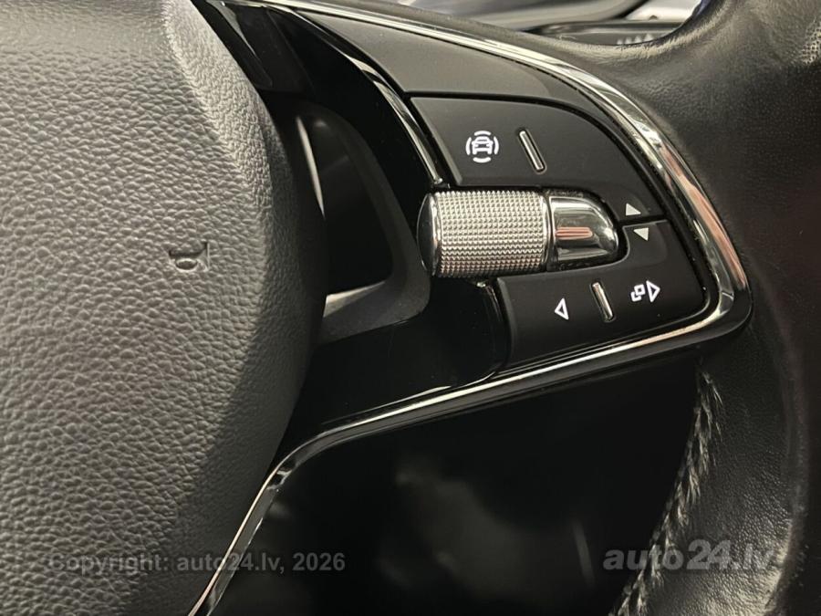 Zils Skoda SuperB 2020 Tallina, ar dzinēja tilpumu 2.00 L un nobraukumu 250 tūkst. km par 12900 €, foto 12 vietnē AUTOMOTO.COM.LV