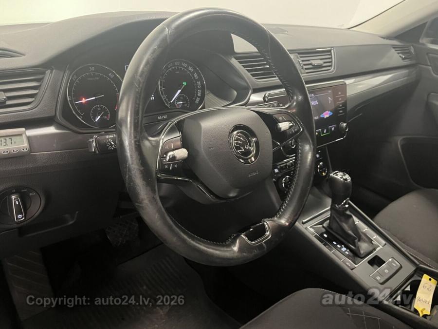 Zils Skoda SuperB 2020 Tallina, ar dzinēja tilpumu 2.00 L un nobraukumu 248 tūkst. km par 12900 €, foto 7 vietnē AUTOMOTO.COM.LV