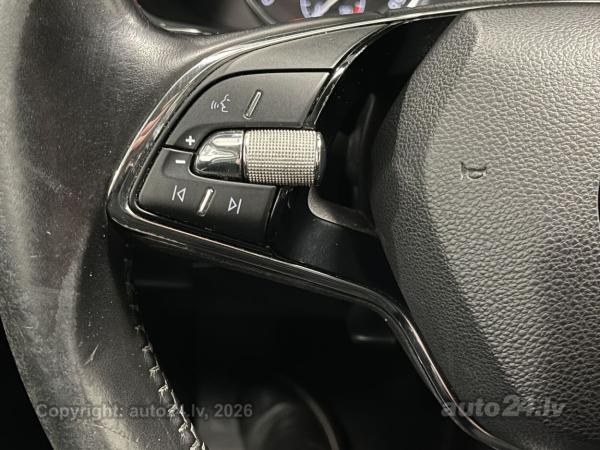 Blue Skoda SuperB 2020 in Tallinn, with an engine capacity of 2.00 L and mileage of 233 thousand km for 12900 €, photo 11 on AUTOMOTO.COM.LV